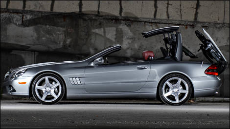 2009 Mercedes-Benz SL550 Review Editor's Review | Car News | Auto123