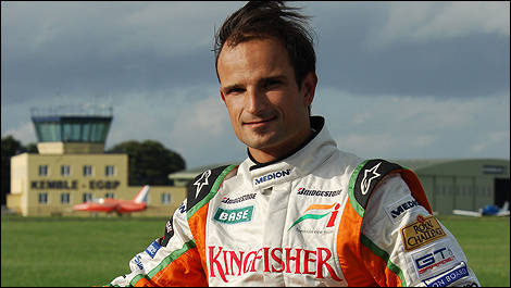 F1: Tonio Liuzzi conduit la Force India sur un aérodrome britannique ...