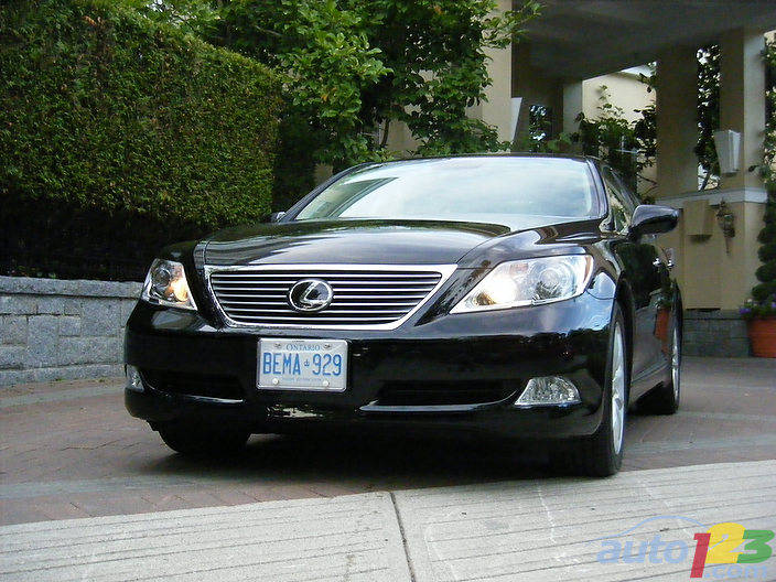 2009 Lexus LS 460 AWD Review Editor's Review | Car News | Auto123
