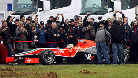 F1: Virgin Racing make Silverstone debuts | Car News | Auto123