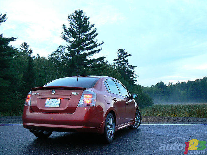 2010 Nissan Sentra 2.5 SE-R Spec V Review (video) Editor's Review | Car ...