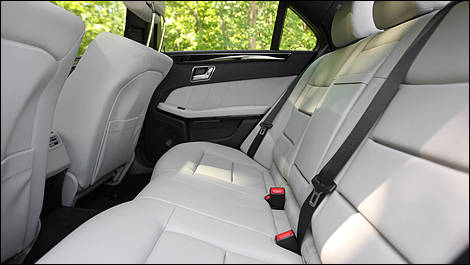 2011 Mercedes-Benz E350 BlueTEC Review Editor's Review | Car News | Auto123