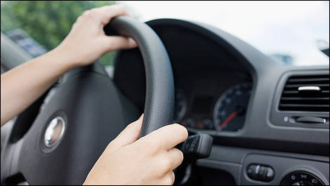 Top 10: Safe Driving Tips | Car News | Auto123