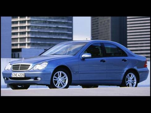 2005 Mercedes-Benz C-Class Road Test Editor's Review | Car News | Auto123