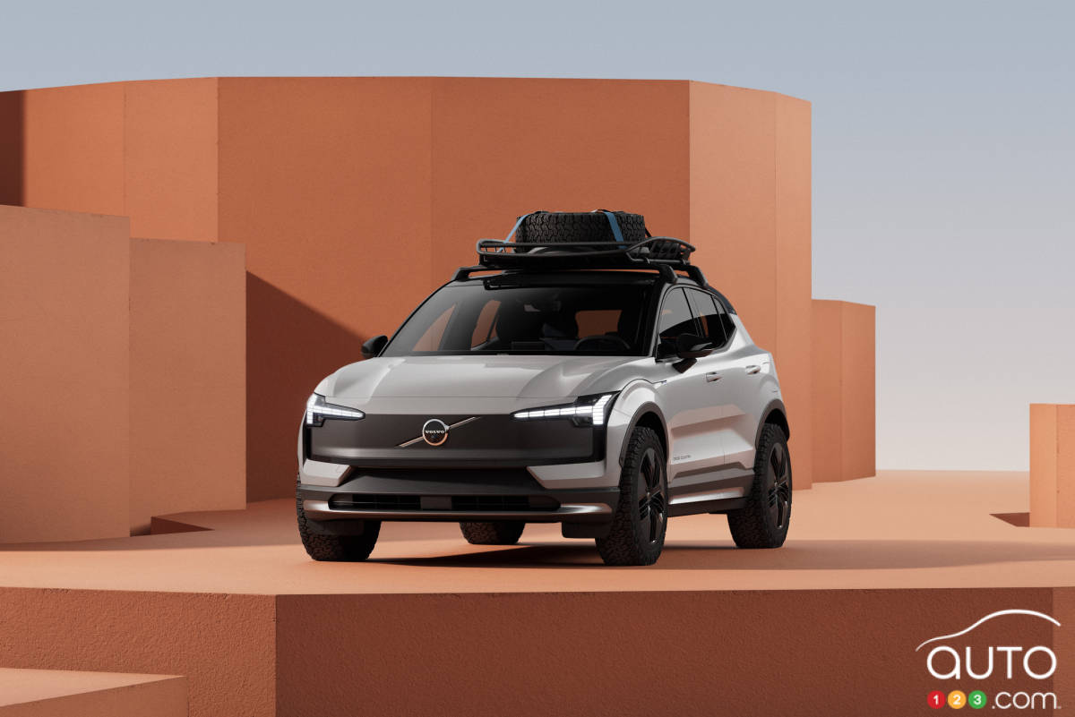Le Volvo EX30 2025 fait ses débuts | Volvo voit petit — 98.5 Montréal