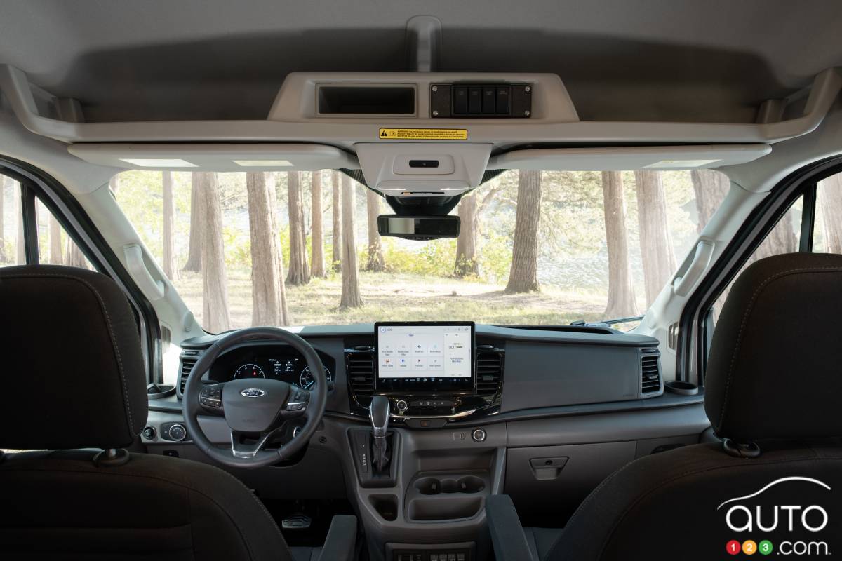 Ford dévoile le Transit Trail 2023, un VR clef en main — 98.5 Montréal
