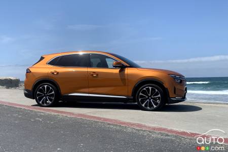 2023 VinFast VF 8 first drive review | Car Reviews | Auto123