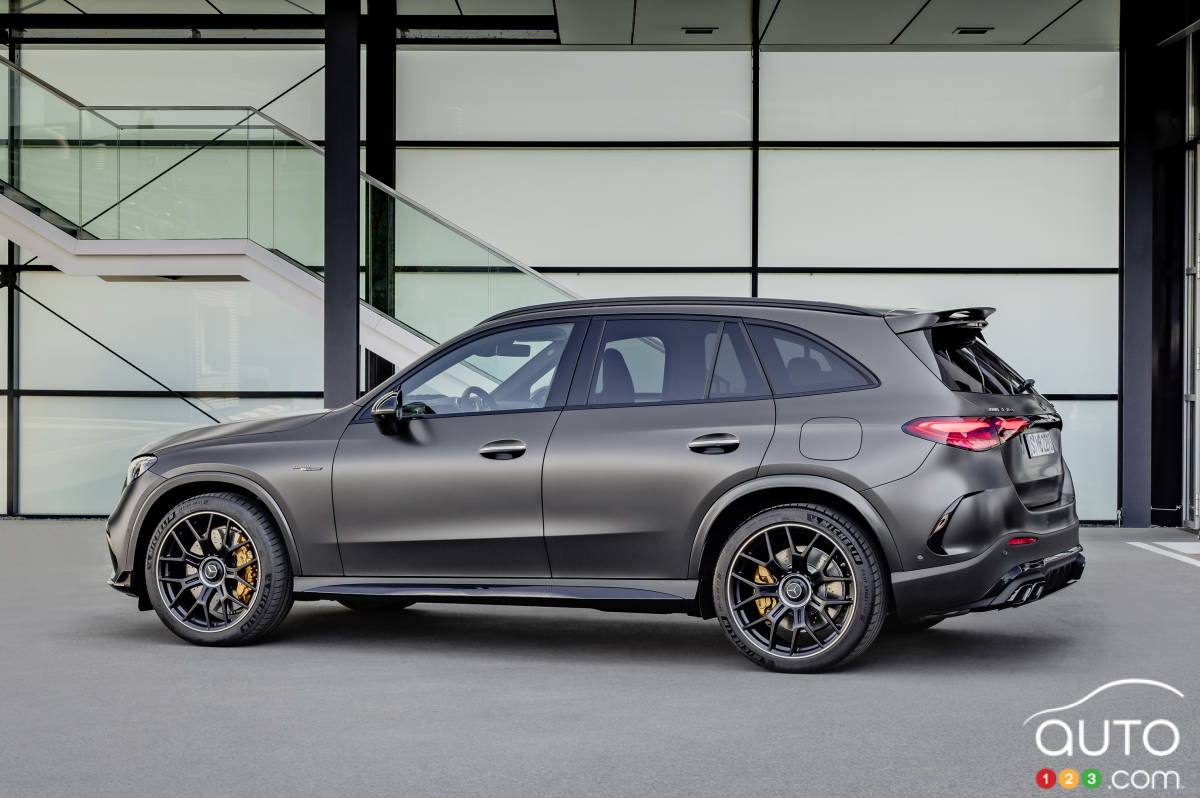 Les Mercedes-AMG GLC 43 2024 et Mercedes-AMG GLC 63 2025 sont présentés ...