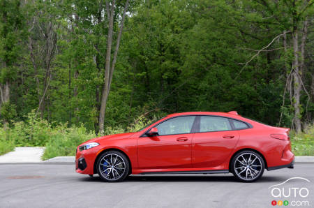 2020 BMW 228i xDrive review | Car Reviews | Auto123