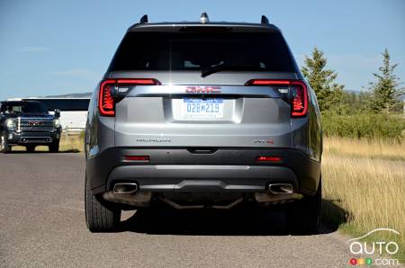 2020 GMC Acadia AT4 first drive | Car Reviews | Auto123