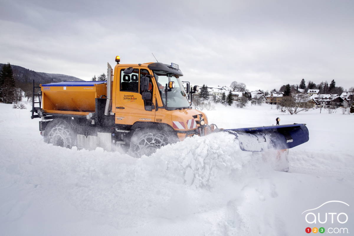 Top 15: Best Cars for Extreme Winter Conditions | Mercedes-Benz Unimog ...