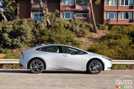 2023 Toyota Prius first drive review | Car Reviews | Auto123