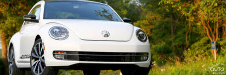 2013 Volkswagen Super Beetle | Car Reviews | Auto123