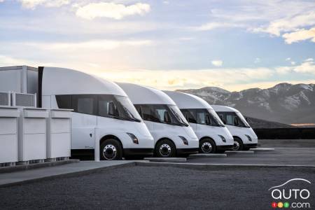 Mass production of the Tesla Semi finally gets underway | Car News ...