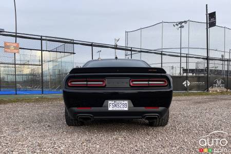 2022 Dodge Challenger Scat Pack Widebody review | Car Reviews | Auto123