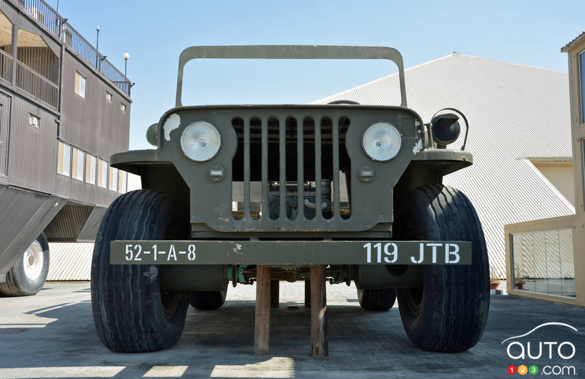 À 21 pieds de hauteur, voici le plus gros Jeep de la planète — FM93
