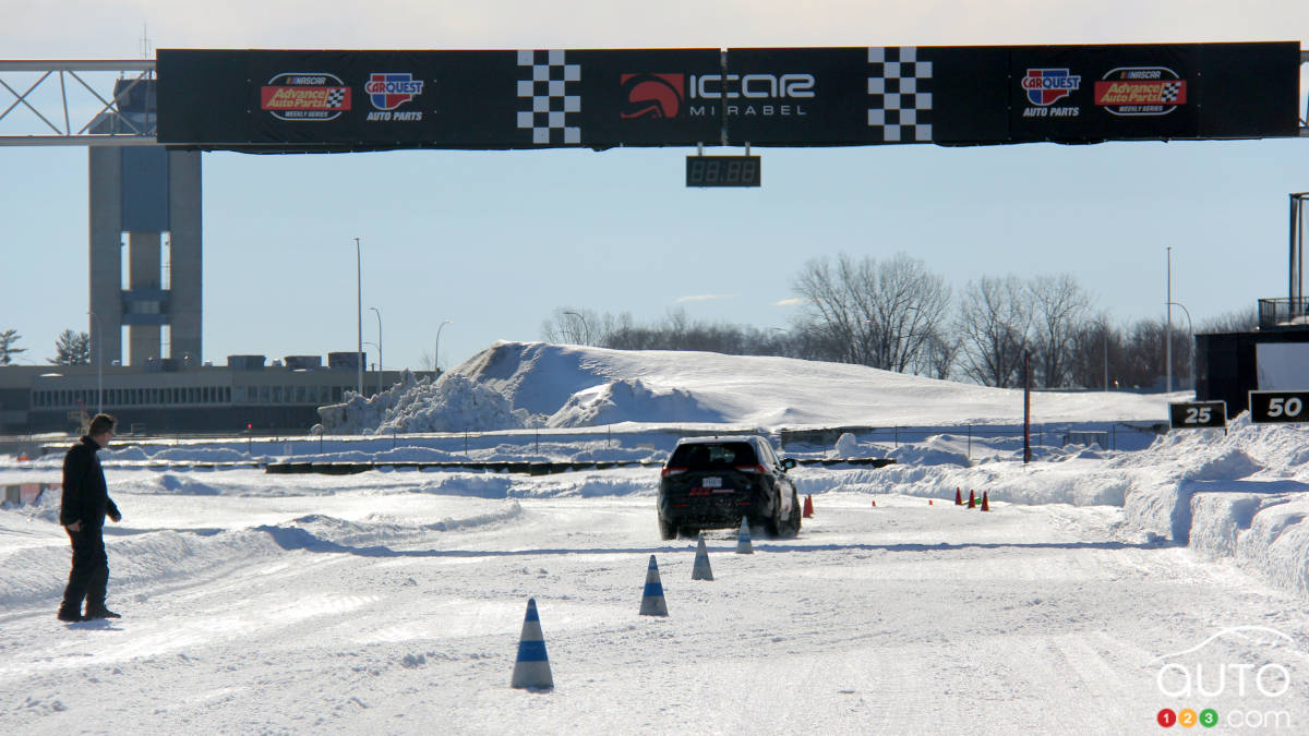 Motomaster Winter Edge II essai : nous testons le nouveau pneu sur ...