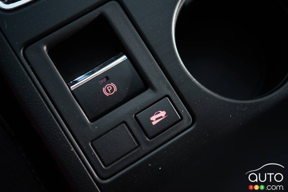 2016 Subaru legacy 2.5i Touring pictures | Auto123