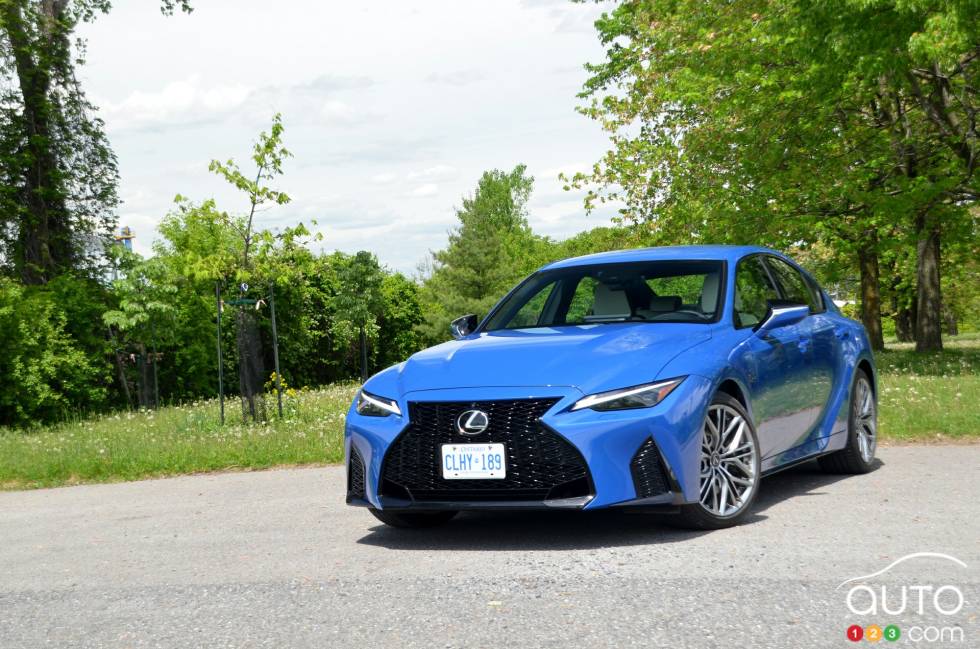 2022 Lexus IS 500 F Sport Performance pictures | Auto123