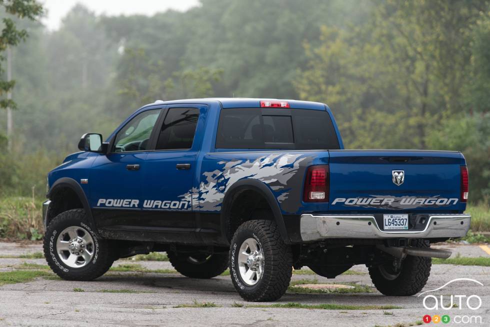 2015 Ram 2500 Power Wagon pictures | Photo 3 of 58 | Auto123