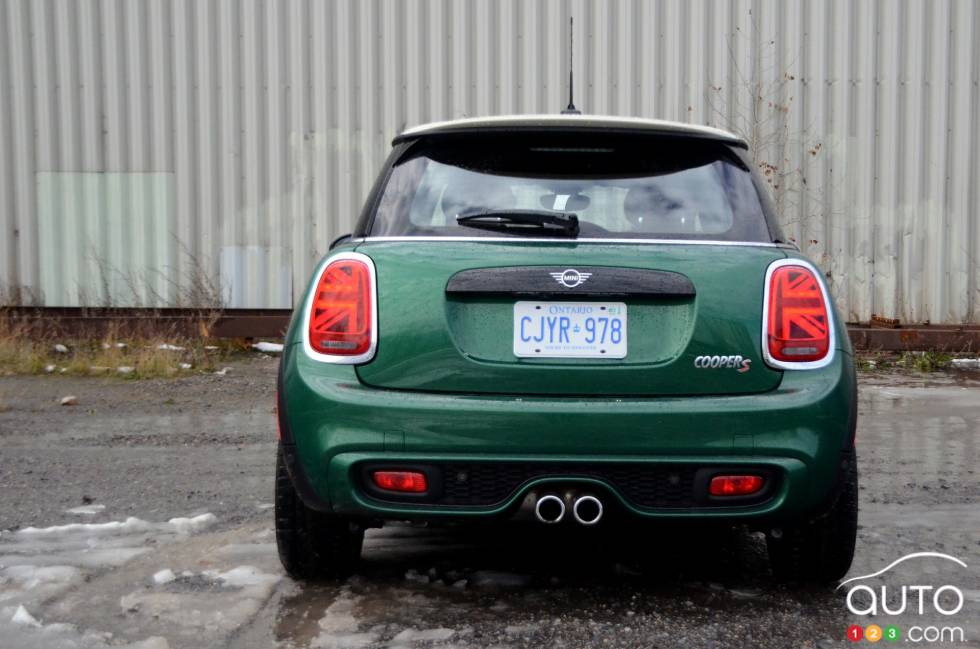 2020 Mini Cooper S 60th Anniversary Edition pictures | Auto123