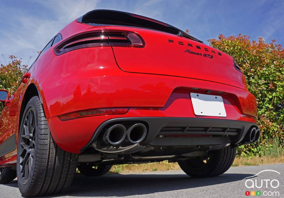 2017 Porsche Macan GTS pictures | Auto123