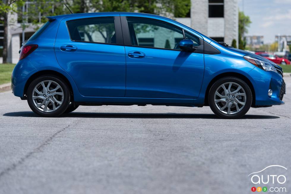 2015 Toyota Yaris SE pictures | Photo 10 of 42 | Auto123