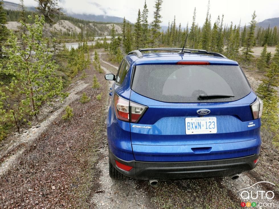 2017 Ford Escape photos | Auto123