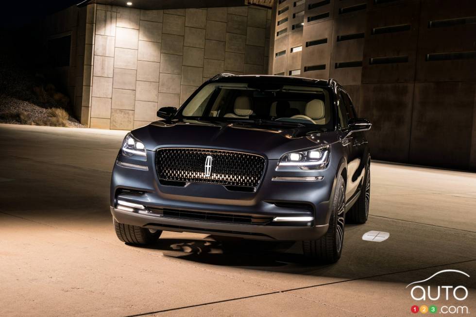 Photos du prototype Lincoln Aviator | Auto123
