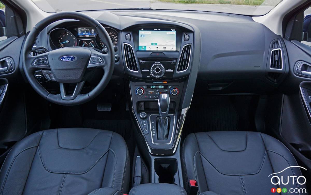 [ بِـطَاقَةٌ تـِقْنِـيَـةٌ ] 2016 FORD FOCUS