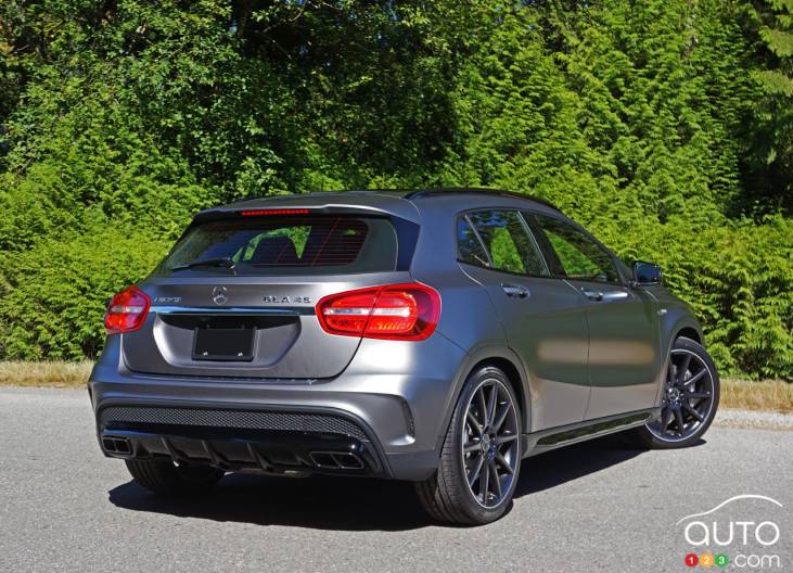 2016 Mercedes-Benz GLA 45 AMG 4Matic pictures | Auto123